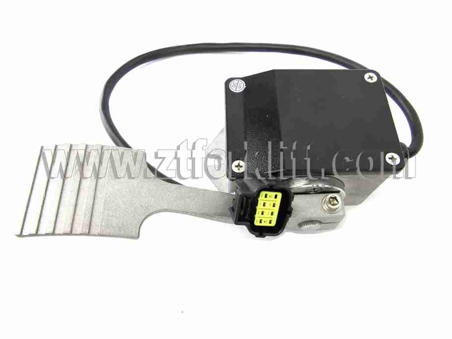 EFP712-2410 -Forklift Accelerator